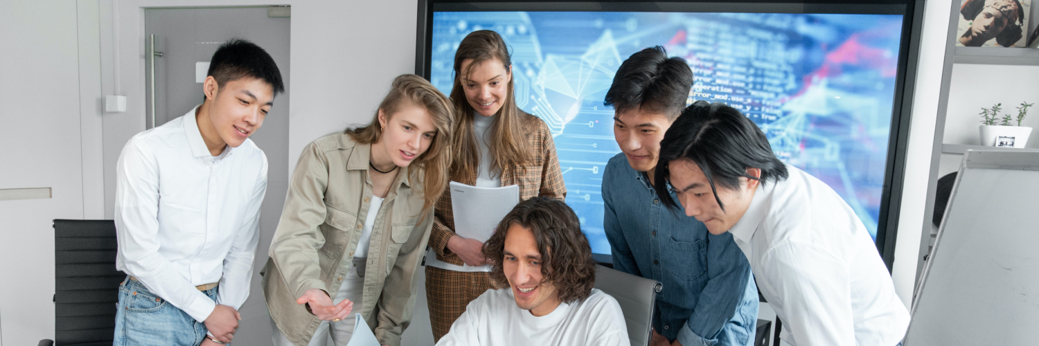 The Transformative Power of AI in ECC for Enhanced B2B Customer Experience - Silk Commerce